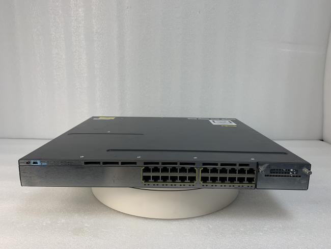 Rear panel connections of the switch