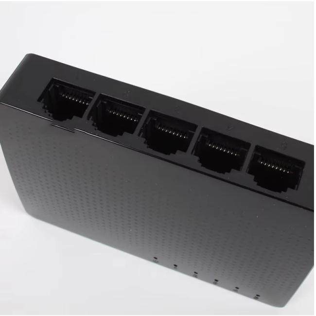 SG105 Gigabit Switch side view
