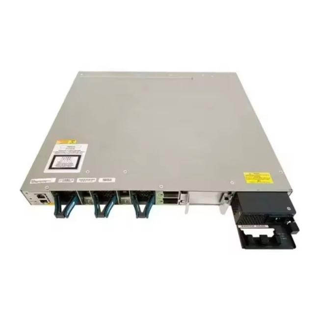 LED indicators on the network switch