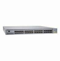 QFX5220-128C-AFO switch in rack installation