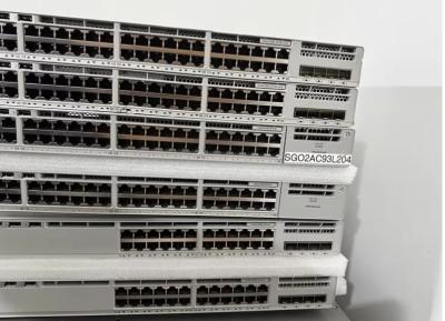 China Taxa de transmissão de 10/100/1000Mbps Cisco Catalyst 9200 C9300-48P-E Gigabit Ethernet Switch com 48 portas PoE e QoS Função à venda