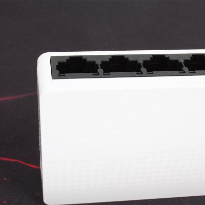 중국 맞춤형 S108 스위치 8 포트 10/100 Mbps 빠른 이더넷 RJ45 스위치 풀/하프 듀플렉스 교환 네트워크 스위치 판매용