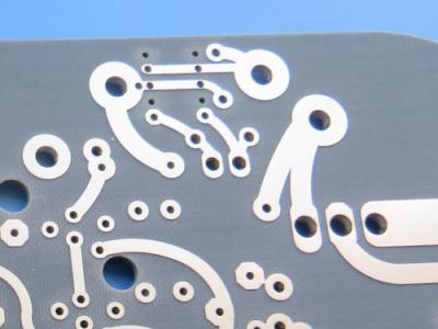 China TMM4 PCB 50 Mil 2 capas Circuitos RF Inmersión Oro Terminado en venta