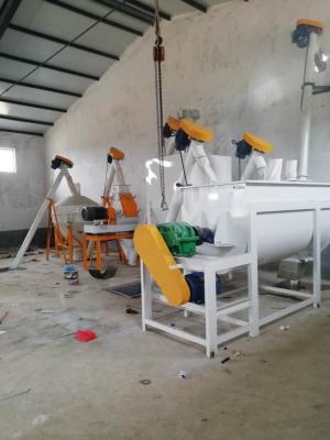 China Cadena de producción de la alimentación del polvo 2-8T/H amoladora For Chicken Feed del maíz del ODM del OEM en venta