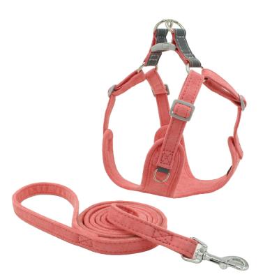 Cina Il cane della pelle scamosciata ed il guinzaglio riflettenti Kit Traction Suit Dog Leash sfruttano il cablaggio protetto contro le esplosioni della maglia dell'insieme del guinzaglio del cane in vendita