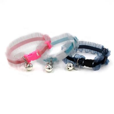Cina Pizzo di nylon di lusso comodo Cat Dog Collars regolabile con Bell in vendita
