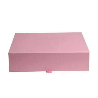 China Small Foldable ODM Rectangle Gift Packing Boxes Corrugated Board for sale