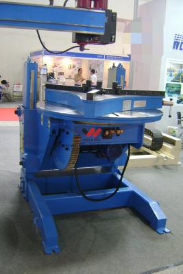 Cina Posizionatori rotatori Chuck della saldatura del tubo del contenitore a pressione con il meccanismo di giro del Worktable in vendita