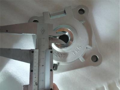 중국 2034607 HITACHI EX100-3 EX120-3 EX120-2 EX60-2 EX200-5 엔진용 센터 조인트 커버 판매용