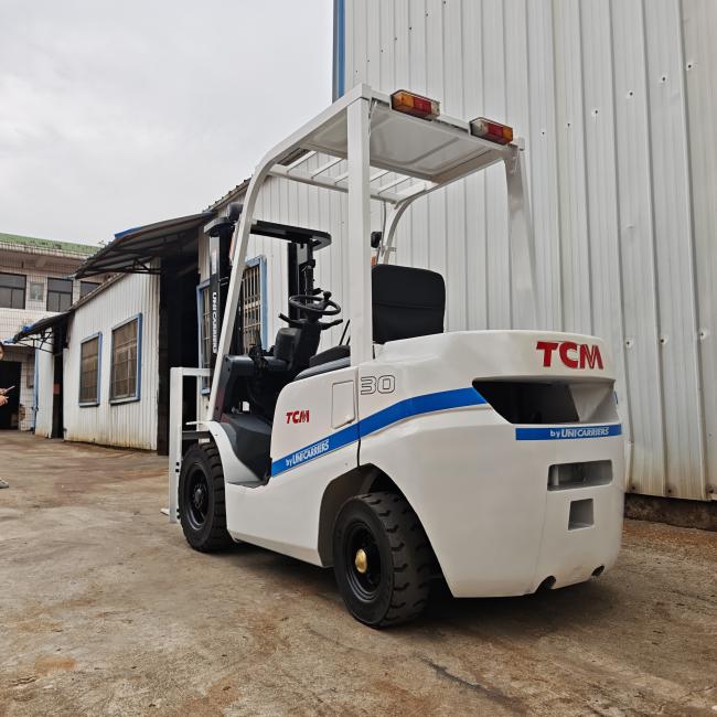 Used TCM Diesel Forklift front view