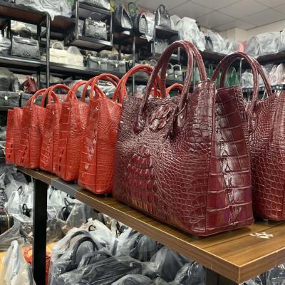 Cina tessuto di cuoio sintetico di 32x28x15cm, borsa di pelle di coccodrillo di Microfiber in vendita