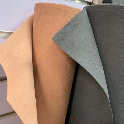 Cina La prima raccolta di colore misto eccellente di Microfiber per le scarpe insacca gli indumenti delle cinghie in vendita