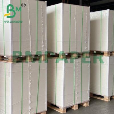 Cina Carta ad assorbimento bianco di 2 mm di altezza senza rivestimento carta di superficie liscia 70 * 100 cm in vendita
