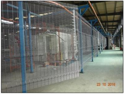 Chine 358 l'anti barrière de l'espace libre vu de montée lambrisse chaud plongée galvanisé ou poudre enduit à vendre