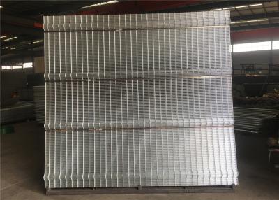 Chine V bend 358 Wire Fence Panels Galvanized Anti Climb Metal 358 Security Wire Mesh Fence à vendre