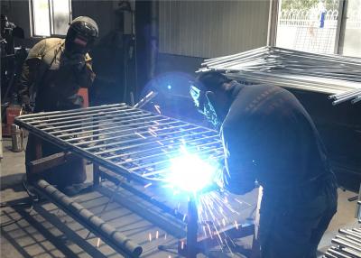 중국 Belgium Crowd Control Barriers 1090mm x 2500mm width OD 35mm tube upright 16mm hot dipped galvanized 판매용