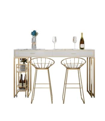 China Mesa de comedor de mármol de hierro con 2 sillas superficie de mármol blanco revestido de oro en polvo en venta