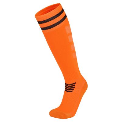 Cina Calzini per bambini di spessore medio per sport Calzini da calcio traspiranti di design personalizzato in vendita