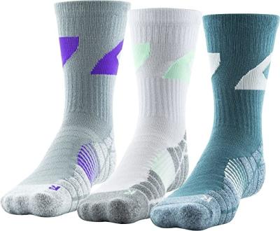 Cina Calzini per equipaggiamento personalizzati La combinazione perfetta di stile e funzione in vendita