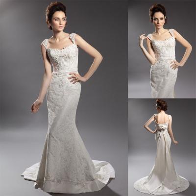Cina Treno con ampia scollatura sulla schiena del pannello dei vestiti da sposa dalla manica del cappuccio del pizzo della guaina con l'applique in rilievo del fiore in vendita