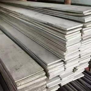 Cina 416 SUS303 Luminosa lucidata in acciaio inossidabile Flat Bar 2mm-600mm Larghezza laminata a freddo in vendita