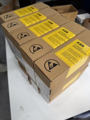 中国 ABB CDP-312R コントロールパネル&ケーブルコード 68245508 ACS800 組立キット 販売のため