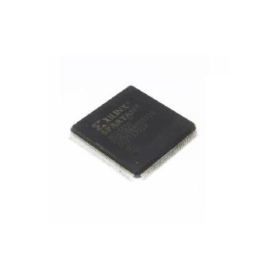 Cina Ingresso/uscita del chip 140 di XC2S150-5PQ208C FPGA con il pacchetto compatto PQ208 in vendita