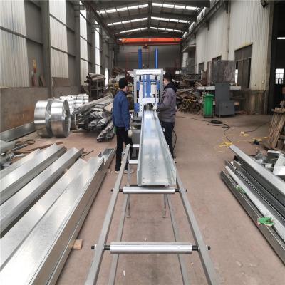 3mm προσαρμοσμένος γαλβανισμένος χάλυβας Purlins επεξεργασίας επιφάνειας για τη βιομηχανική χρήση