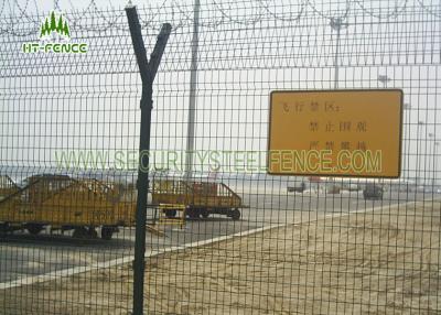 中国 ポリ塩化ビニールは溶接された網の塀、Noloforのタイプ モモのポスト3Dの金網のパネルに塗りました 販売のため