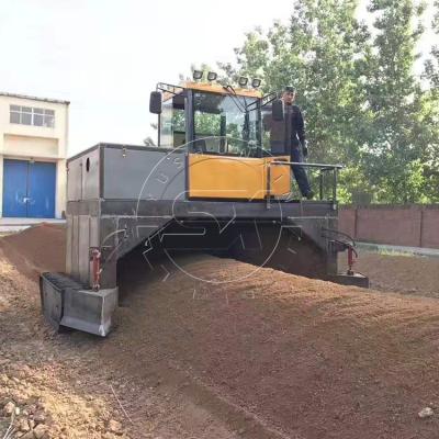 2000mm Width Compost Mixer Turner Machine with Automatic Control and 1100 KG