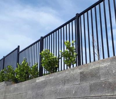 Κίνα η μαύρη σκόνη ύψους 1.8m έντυσε τη σωληνοειδή περιφράζοντας κορυφή λογχών προς πώληση