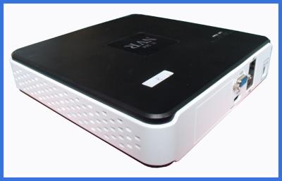 中国 8 Channel 720 / 960 / 1080P NVR Network Video Recorder For bar, school , factor 販売のため