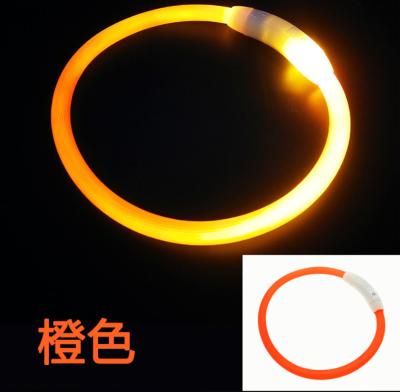 Cina Il LED ha personalizzato il poliestere di cuoio dei collari di cane in vendita