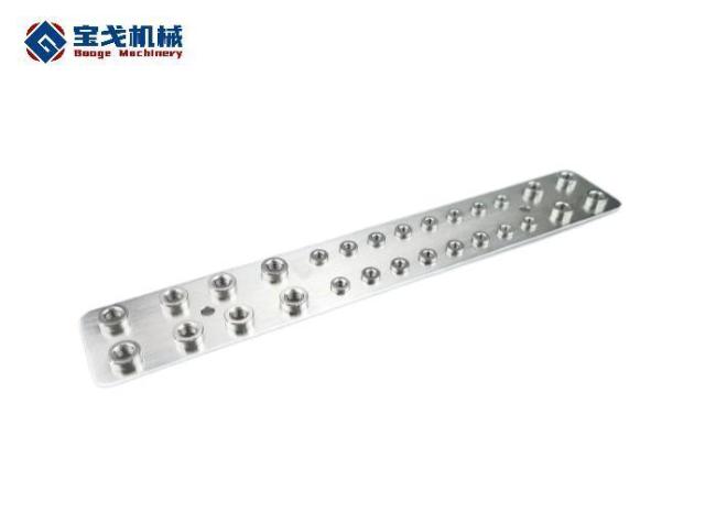 The Power Distribution Cabinet Drilled with Nickel-Plated Copper Bus Bars