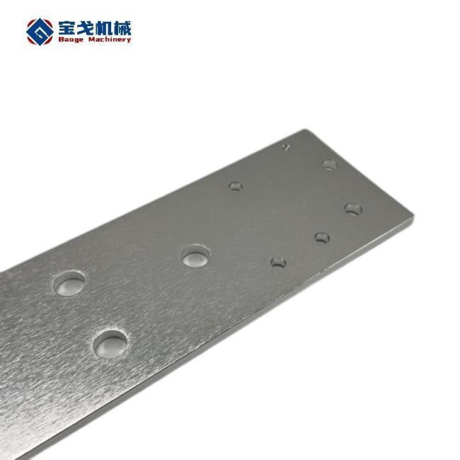 Shaping and Connecting Rigid Busbars in Low Voltage Switchgear