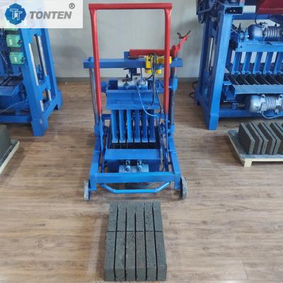 China Cost-effective Brick Making Machine Small Scale Production Hollow Brick Molding Machine for sale