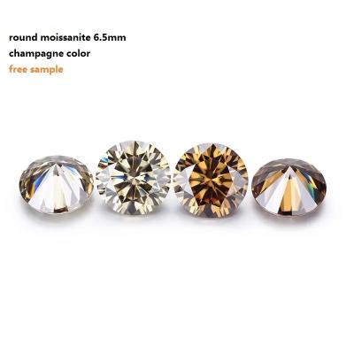 Cina Forever Brilliant Moissanite Diamond 1 Carat Round Diamond Cut Light Champagne Color in vendita