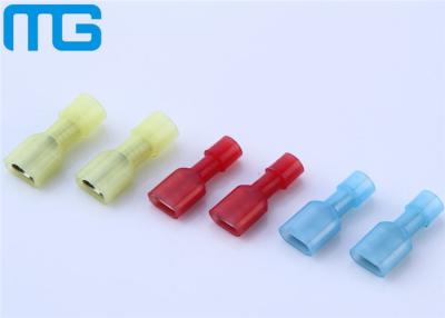 Cina Disconnector di nylon femminile isolato con latta ottone-placcata, disponibile in vario certificato del CE di colori in vendita