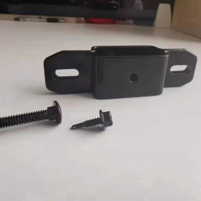 Cina Hardware per recinzioni in metallo argento per porte in acciaio / accessori per recinzioni in vendita