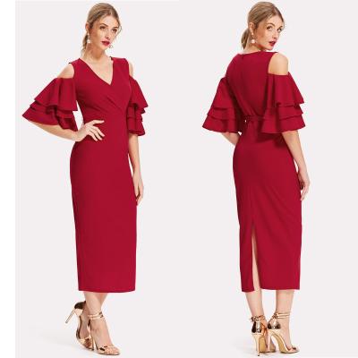 China 2018 -Vrouwen die Kleding kleden Te koop