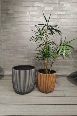 China Silver Hue Stripe Patterns Round Fiber Clay Planter Lightweight Rooftop Gardens Landscaping Project for sale