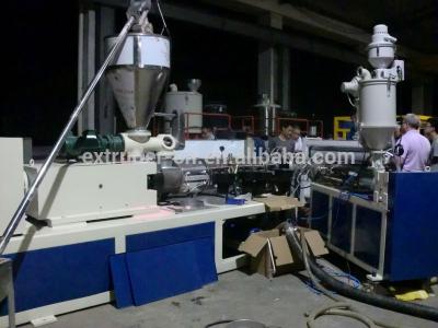 Κίνα Ζαρωμένη γραμμή εξώθησης φύλλων στεγών εξώθησης φύλλων PVC ελέγχου PLC γραμμή προς πώληση