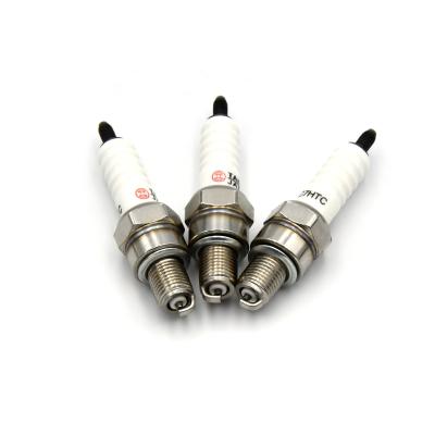 China La bujía C7HTC del generador de la motocicleta substituye DENSO U22FSU SUZUKI 9900069571 en venta