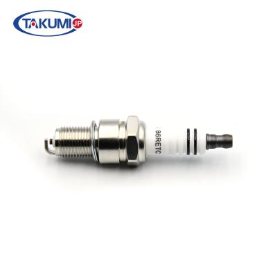 Κίνα Βούλωμα B6RETC γνήσιος assy-σπινθήρας 1881108061 της Hyundai/βουλωμάτων σπινθήρων μερών αυτοκινήτων της KIA προς πώληση