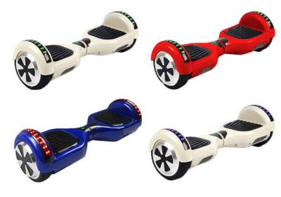 Cina motorino di spostamento astuto Hoverboard del motore senza spazzola 350w con le luci principali in vendita