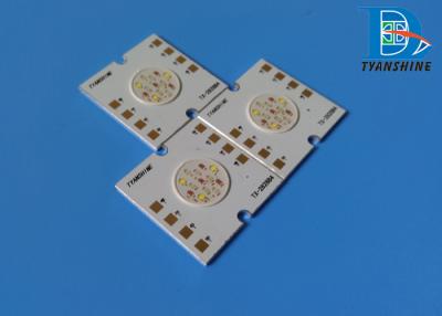 중국 700mA 30Watt 다 색깔 LED 다이오드, 상업적인 조명을 위한 RGBW 옥수수 속 LED 배열 판매용