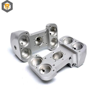 China Parte de usinagem CNC de 5 eixos de aço inoxidável para alta precisão de metal feita sob medida à venda