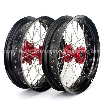 Cina Ruote di Supermoto della bici della sporcizia di pollice di CNC Anodized17 con i hub degli orli dei raggi 36 fori in vendita