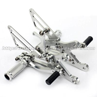 Cina Parti stabilite dell'alluminio di CNC dei poggiapiedi della parte posteriore del motociclo di resistenza all'usura in vendita