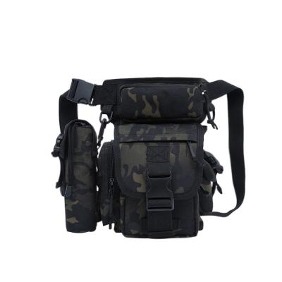 China Saco de garrafa de água de camuflagem para acampamento e treinamento 2-3 kg Capacidade Bolsos múltiplos à venda